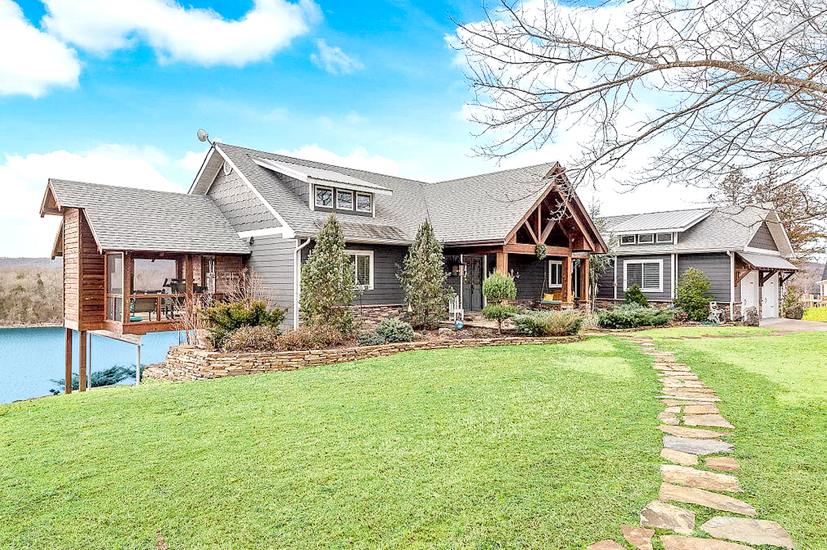 Table Rock Lake Waterfront Homes | The Rost Group