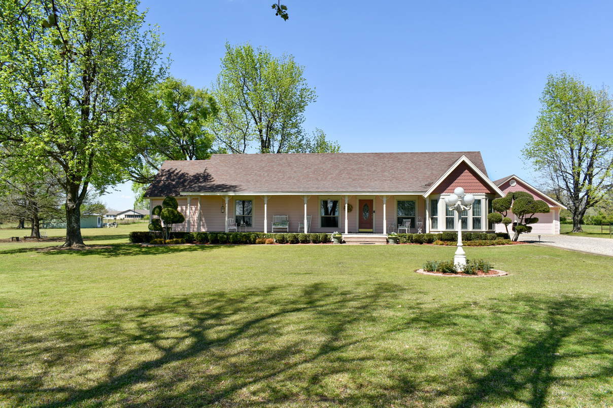 2685 E 2090 RD, HUGO - $329,500 - Babcock Real Estate