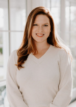 About Andrea - DeLeo Group Realty